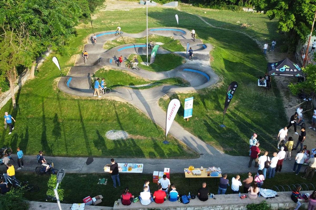 Pump track Veles - Alliance ASE